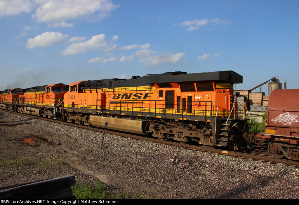 BNSF 7506